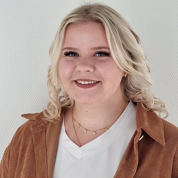 Kontakt mit dem Erasmus-Alberus-Haus aufnehmen