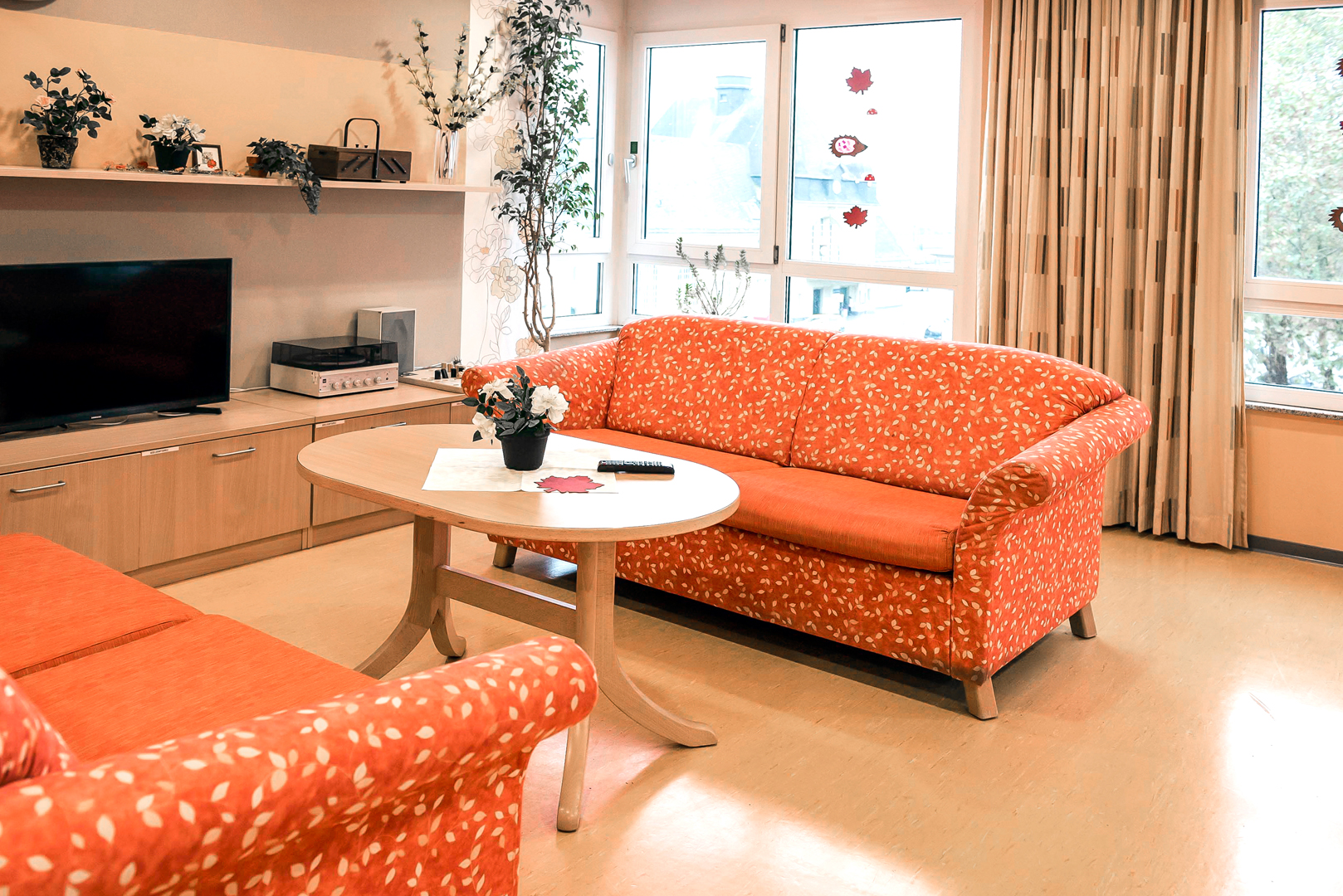 Ausstattung im Erasmus-Alberus-Haus mit Cafe